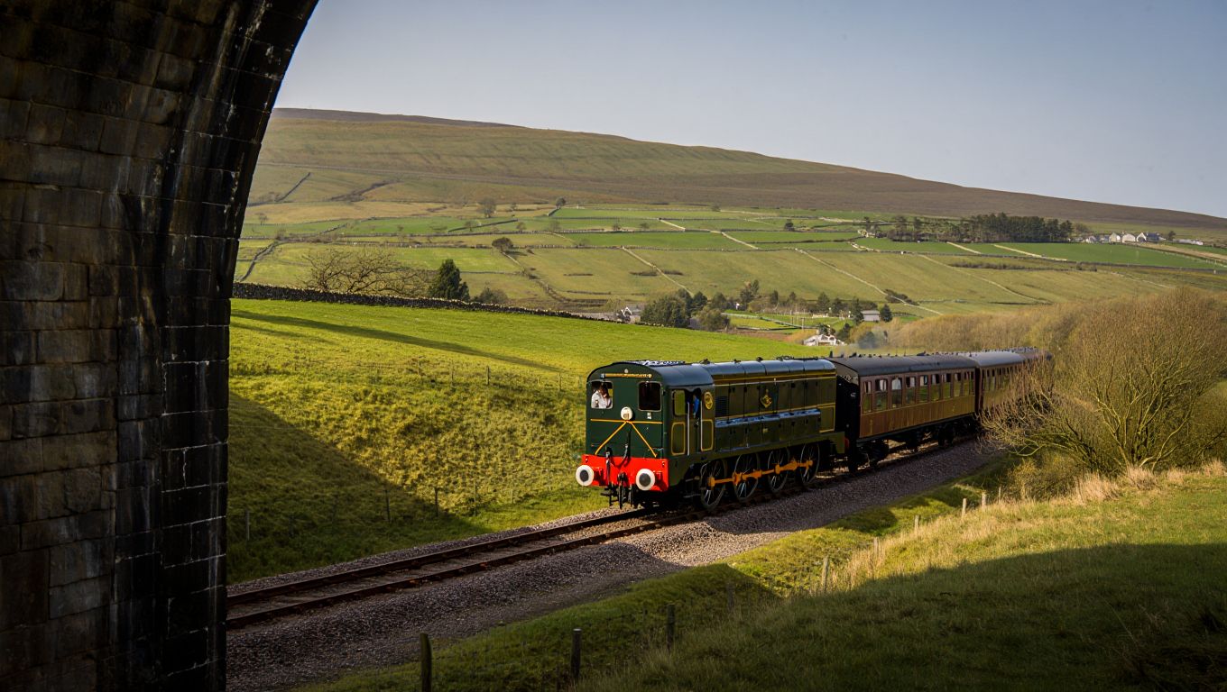 9 tunnels and 6 viaducts on one of Europeʼs oldest engines — the Irish ...